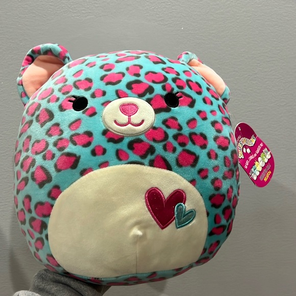 Squishmallows | Toys | Squishmallows Chelsea The Cheetah 8 Stuffed ...